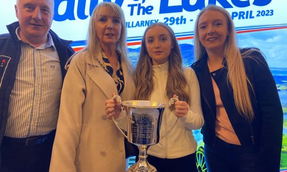 Harris and Healy hit the town – Killarney Advertiser