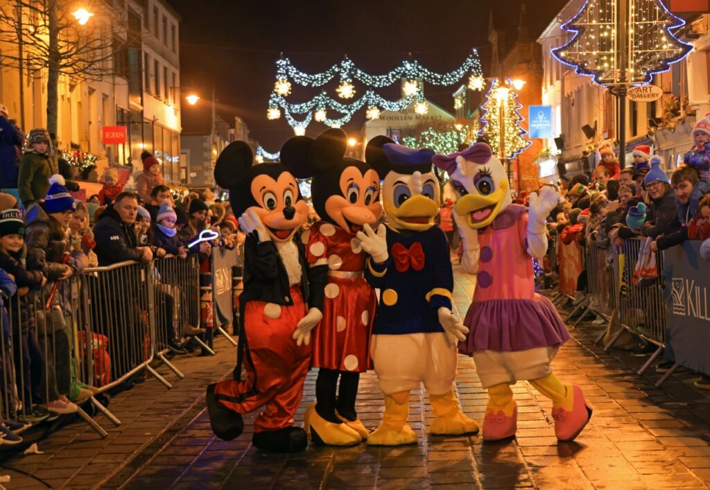PHOTO DUMP: The final Christmas Magic parade of 2025 - Killarney Advertiser