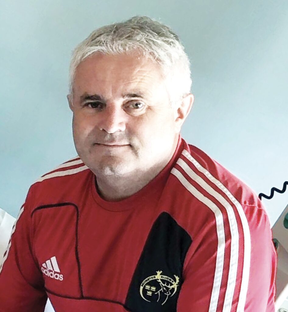 Garda Seán O’Sullivan honoured as 2025 Radio Kerry Hero - Killarney ...