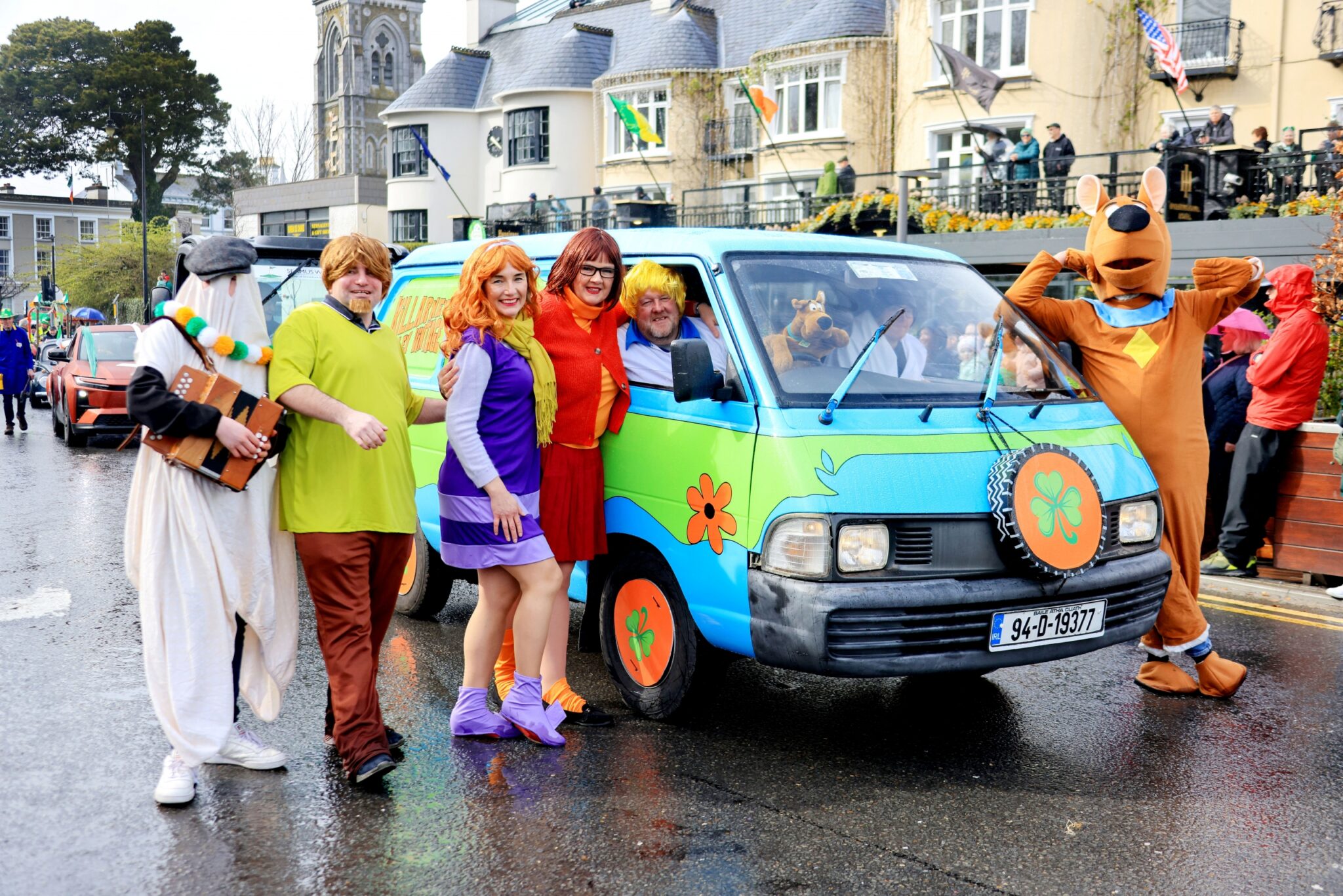 Scooby-Doo and Mystery Machine is an award winning float - Killarney ...